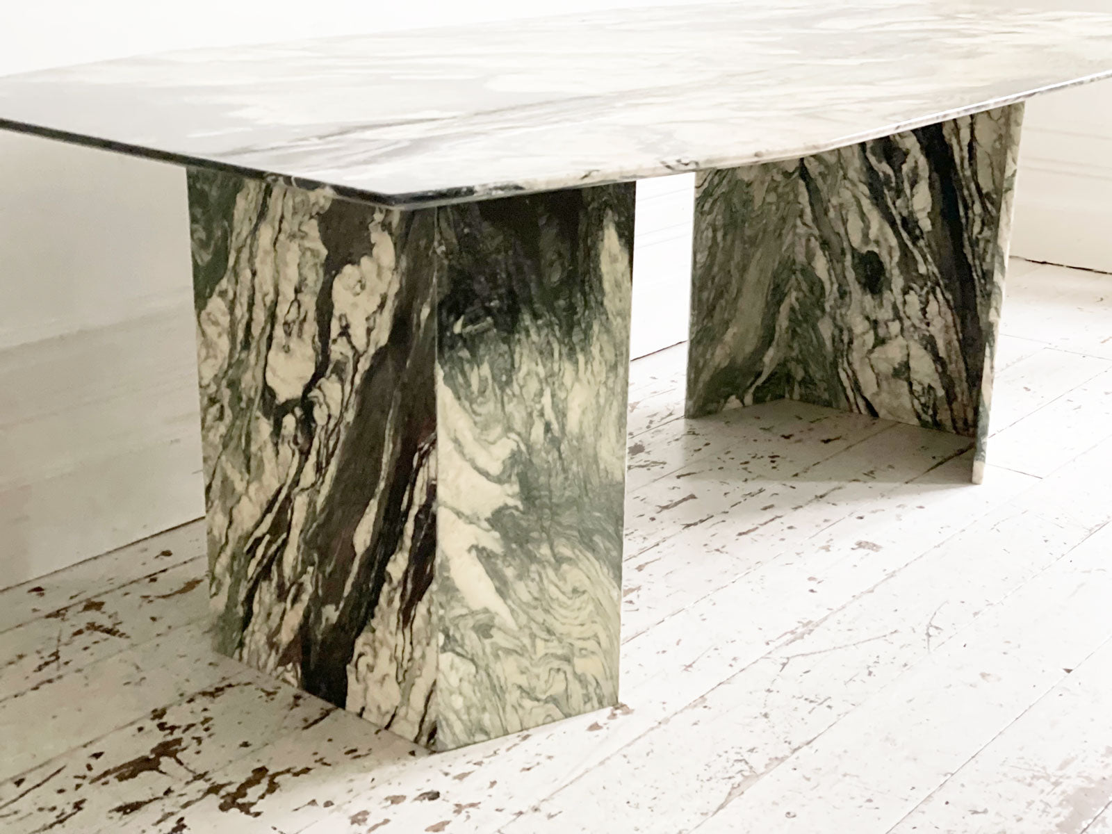 A 1970's Italian Luna Marble Dining Table – Streett Marburg