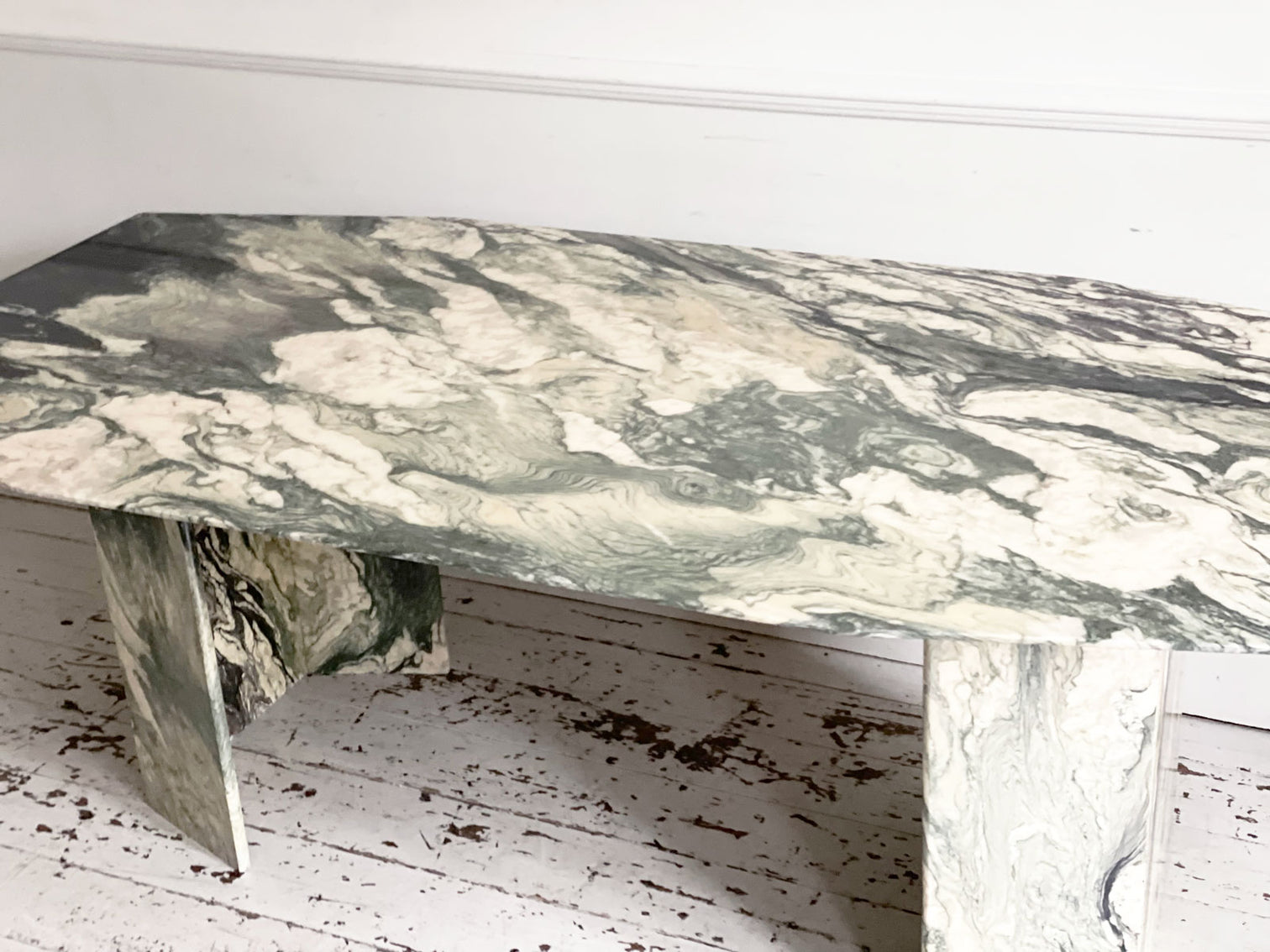 A 1970's Italian Luna Marble Dining Table – Streett Marburg
