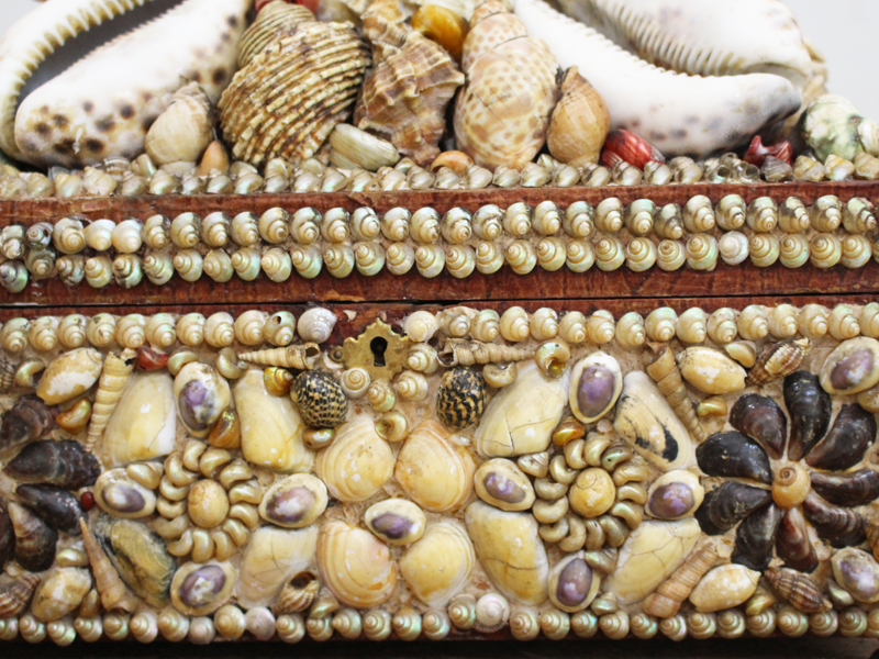 A Napoleon III Shell Covered Jewellery Box – Streett Marburg